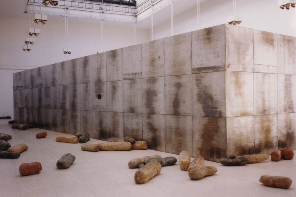 In Studio With Pavel Kraus – Riot Material